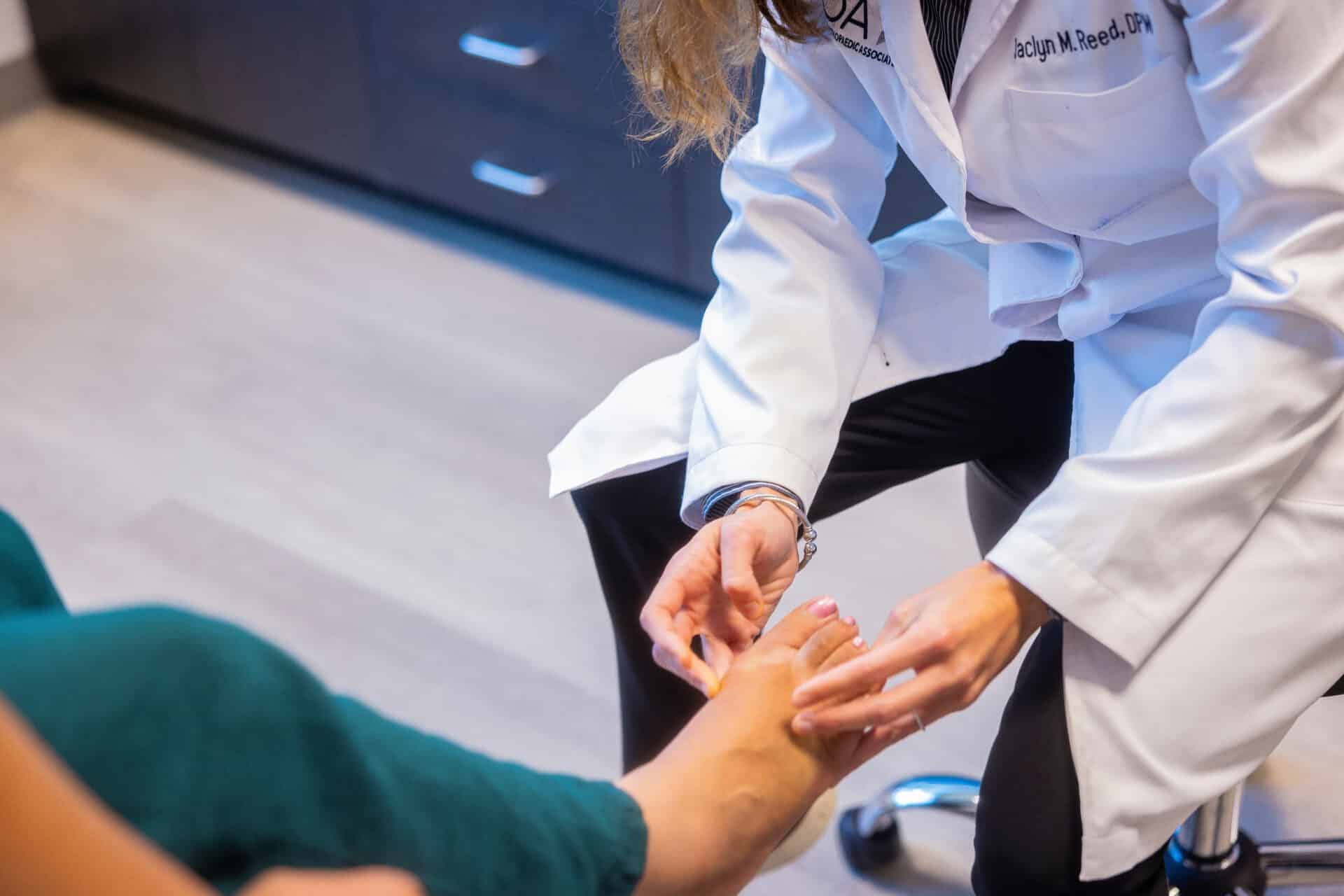 What Causes Burning, Stabbing Pain Between the Toes? - Princeton ...